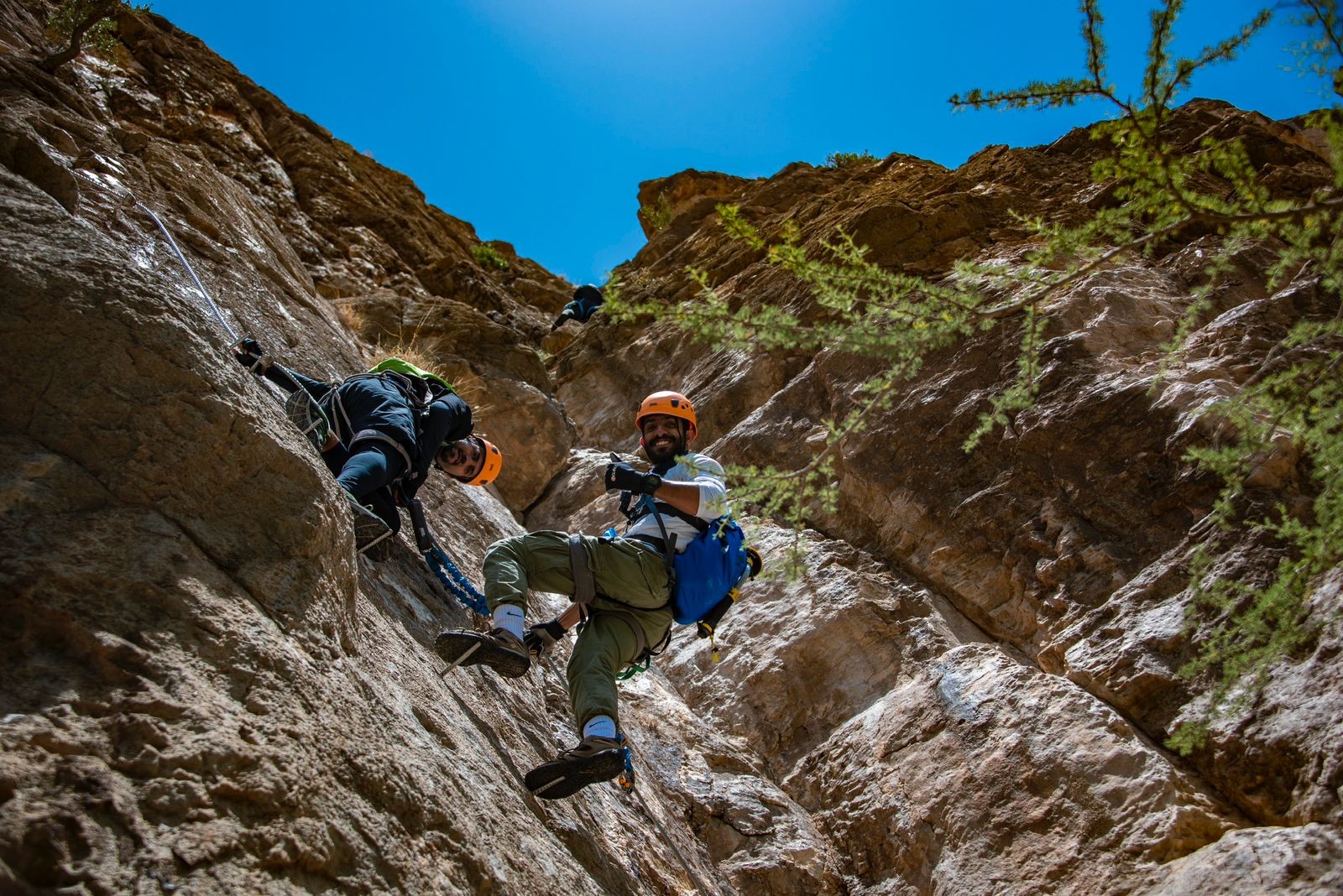 Wadi Adventure - Trip - Jabal Shams Balacony walk, Absailing & Via-Ferrata